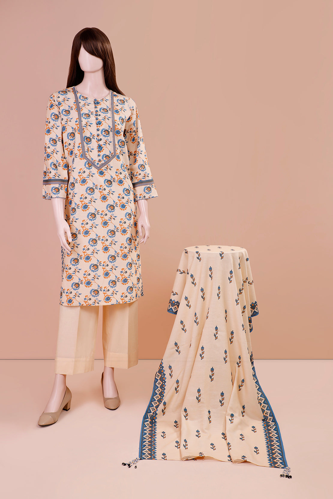 Unstitched Printed Khaddar 3 Piece – Saya