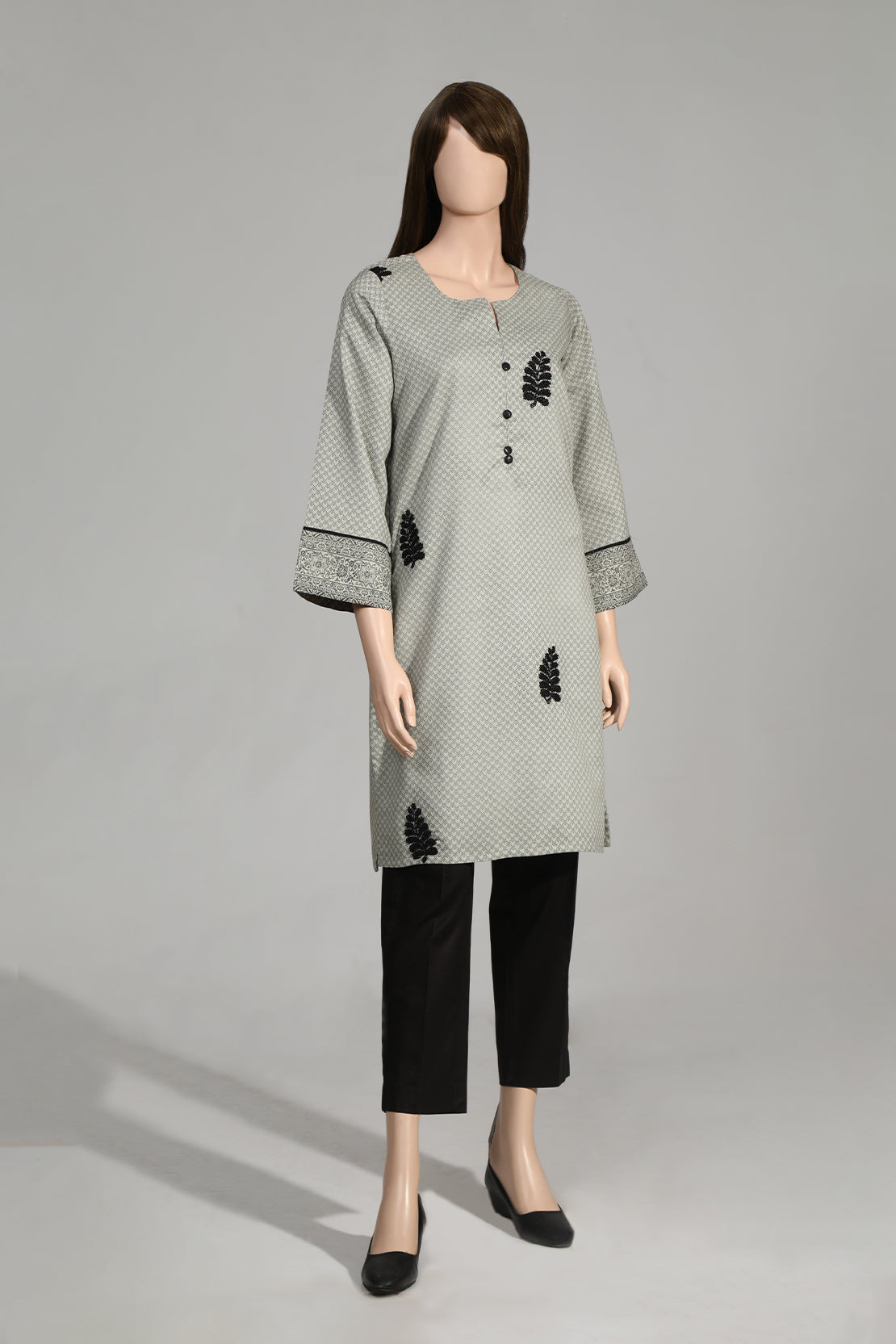 Solid Emb Lawn Jacquard Stitched Shirt – Saya