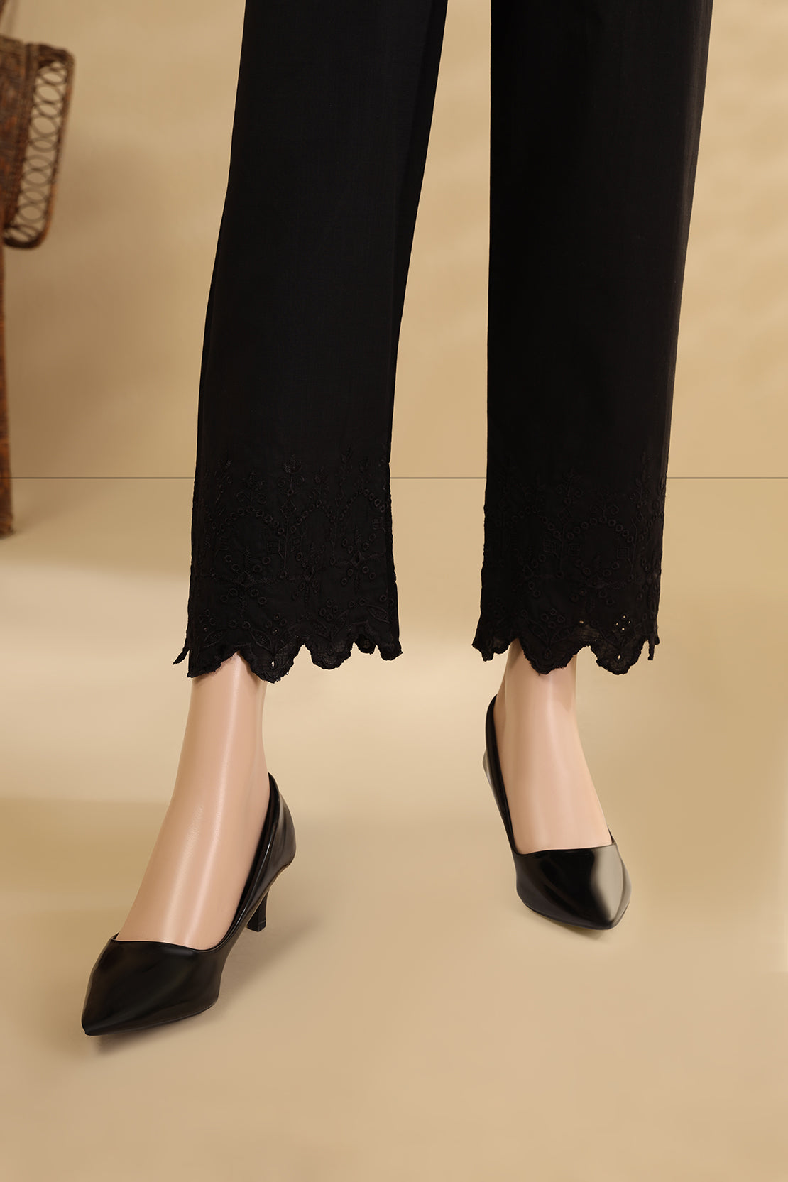 Embroidered Cross Hatch Pant – Saya